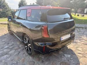 Grey MINI Countryman 2024 in Panevezys, with an engine capacity of 0.00 L and mileage of 20 thousand km for 43560 €, photo 9 on AUTOMOTO.COM.LV