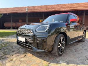 Grey MINI Countryman 2024 in Panevezys, with an engine capacity of 0.00 L and mileage of 20 thousand km for 43560 €, photo 11 on AUTOMOTO.COM.LV