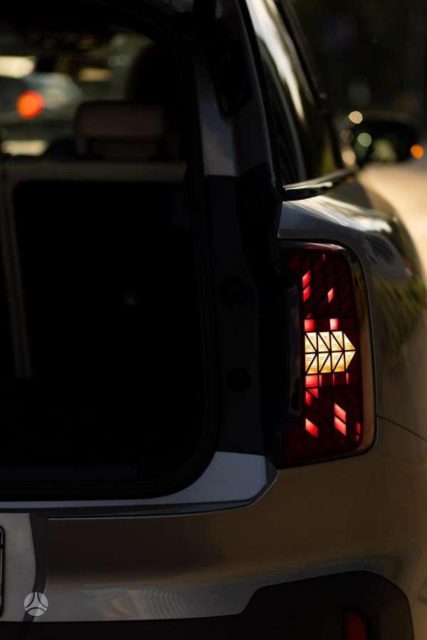 Pelēks MINI Countryman 2025 Viļņa, ar dzinēja tilpumu 0.00 L un nobraukumu 11 tūkst. km par 42350 €, foto 9 vietnē AUTOMOTO.COM.LV