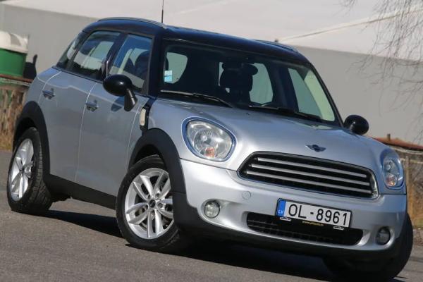 Pelēks MINI Countryman 2010 Rīga, ar dzinēja tilpumu 1.60 L un nobraukumu 239 tūkst. km par 4990 €, foto 3 vietnē AUTOMOTO.COM.LV