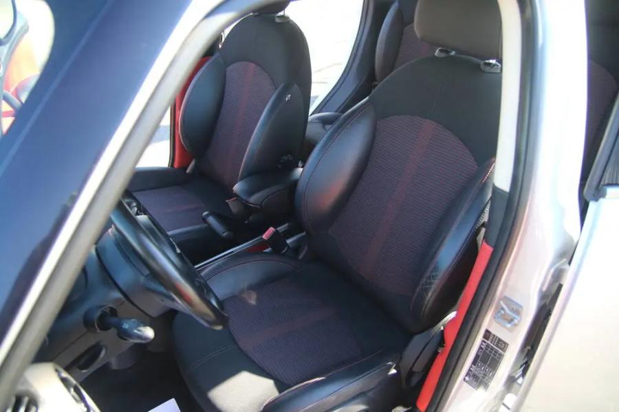 Grey MINI Countryman 2010 in Riga, with an engine capacity of 1.60 L and mileage of 239 thousand km for 4990 €, photo 9 on AUTOMOTO.COM.LV
