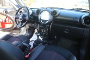Grey MINI Countryman 2010 in Riga, with an engine capacity of 1.60 L and mileage of 239 thousand km for 4990 €, photo 12 on AUTOMOTO.COM.LV