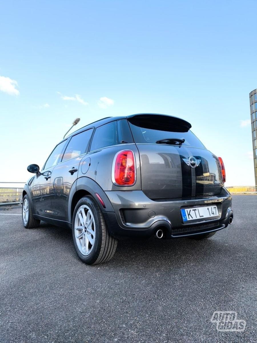 Grey MINI Countryman 2011 in Vilnius, with an engine capacity of 1.60 L and mileage of 173 thousand km for 6200 €, photo 2 on AUTOMOTO.COM.LV