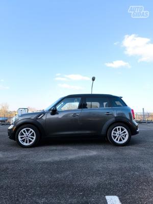 Grey MINI Countryman 2011 in Vilnius, with an engine capacity of 1.60 L and mileage of 173 thousand km for 6200 €, photo 5 on AUTOMOTO.COM.LV