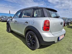 Pelēks MINI Countryman 2011 Rīga, ar dzinēja tilpumu 2.00 L un nobraukumu 170 tūkst. km par 7500 €, foto 7 vietnē AUTOMOTO.COM.LV