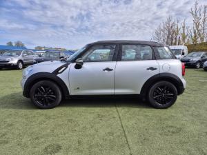 Pelēks MINI Countryman 2011 Rīga, ar dzinēja tilpumu 2.00 L un nobraukumu 170 tūkst. km par 7500 €, foto 8 vietnē AUTOMOTO.COM.LV