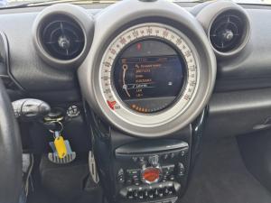 Pelēks MINI Countryman 2011 Rīga, ar dzinēja tilpumu 2.00 L un nobraukumu 170 tūkst. km par 7500 €, foto 14 vietnē AUTOMOTO.COM.LV