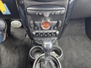Pelēks MINI Countryman 2011 Rīga, ar dzinēja tilpumu 2.00 L un nobraukumu 170 tūkst. km par 7500 €, foto 16 vietnē AUTOMOTO.COM.LV