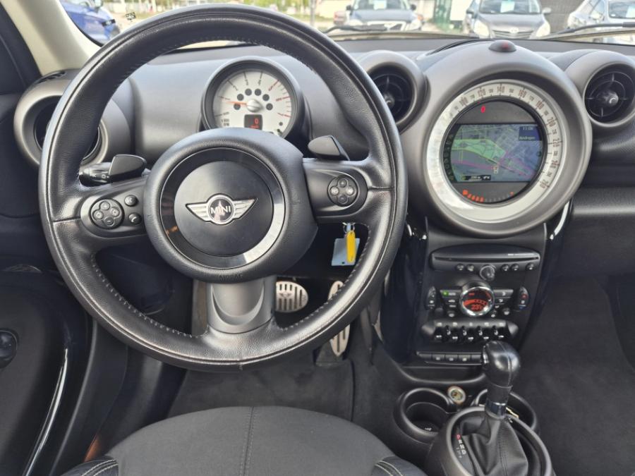 Pelēks MINI Countryman 2011 Rīga, ar dzinēja tilpumu 2.00 L un nobraukumu 170 tūkst. km par 7500 €, foto 18 vietnē AUTOMOTO.COM.LV
