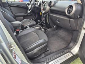Pelēks MINI Countryman 2011 Rīga, ar dzinēja tilpumu 2.00 L un nobraukumu 170 tūkst. km par 7500 €, foto 21 vietnē AUTOMOTO.COM.LV