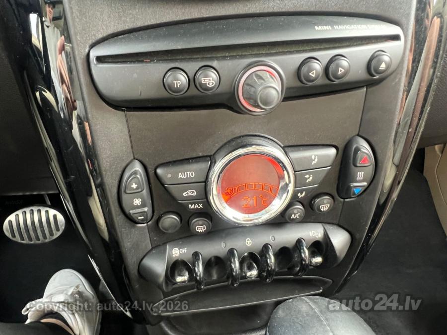 Grey MINI Countryman 2012 in Parnu, with an engine capacity of 1.60 L and mileage of 152 thousand km for 6300 €, photo 19 on AUTOMOTO.COM.LV