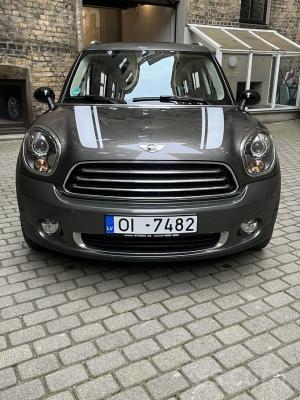 Pelēks MINI Countryman 2012 Rīga, ar dzinēja tilpumu 1.60 L un nobraukumu 228 tūkst. km par 5799 €, foto 3 vietnē AUTOMOTO.COM.LV
