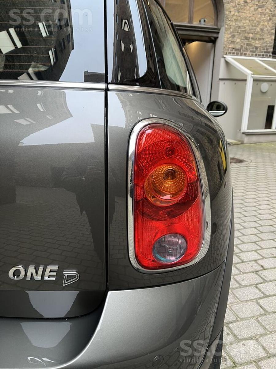 Pelēks MINI Countryman 2012 Rīga, ar dzinēja tilpumu 1.60 L un nobraukumu 228 tūkst. km par 5799 €, foto 5 vietnē AUTOMOTO.COM.LV