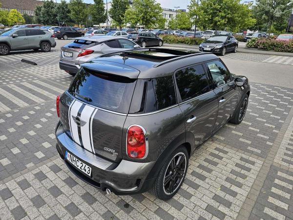 Grey MINI Countryman 2012 in Vilnius, with an engine capacity of 2.00 L and mileage of 238 thousand km for 7600 €, photo 5 on AUTOMOTO.COM.LV