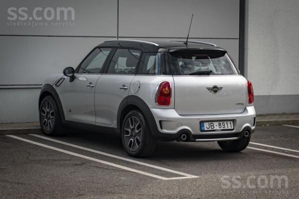 Pelēks MINI Countryman 2012 Rīga, ar dzinēja tilpumu 1.60 L un nobraukumu 88 tūkst. km par 8950 €, foto 6 vietnē AUTOMOTO.COM.LV
