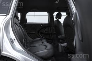 Pelēks MINI Countryman 2012 Rīga, ar dzinēja tilpumu 1.60 L un nobraukumu 88 tūkst. km par 8950 €, foto 14 vietnē AUTOMOTO.COM.LV