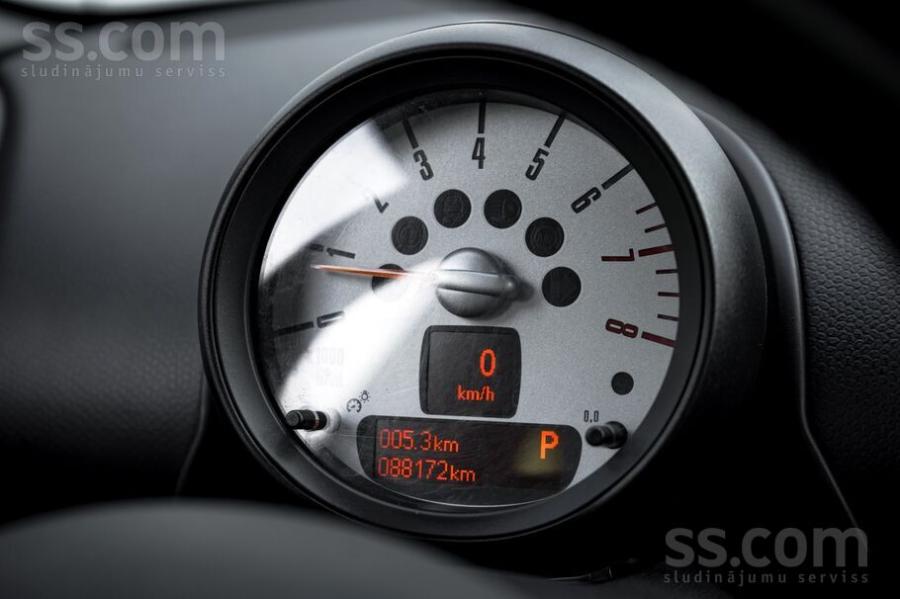 Pelēks MINI Countryman 2012 Rīga, ar dzinēja tilpumu 1.60 L un nobraukumu 88 tūkst. km par 8950 €, foto 16 vietnē AUTOMOTO.COM.LV