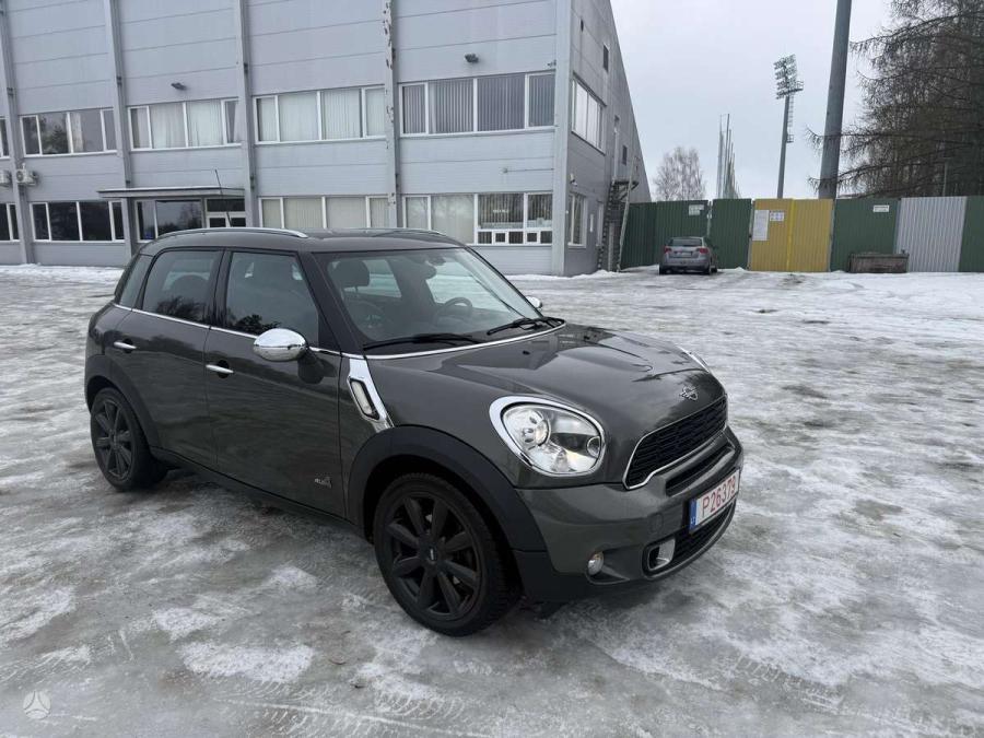 Grey MINI Countryman 2013 in Marijampole, with an engine capacity of 2.00 L and mileage of 227 thousand km for 6900 €, photo 4 on AUTOMOTO.COM.LV