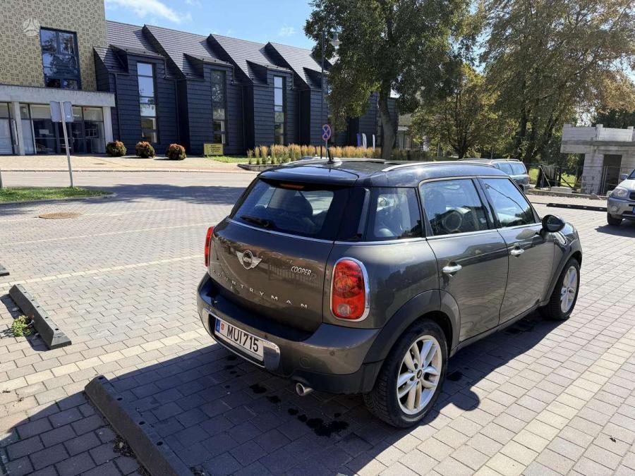Grey MINI Countryman 2013 in Moletai, with an engine capacity of 1.60 L and mileage of 259 thousand km for 5000 €, photo 8 on AUTOMOTO.COM.LV