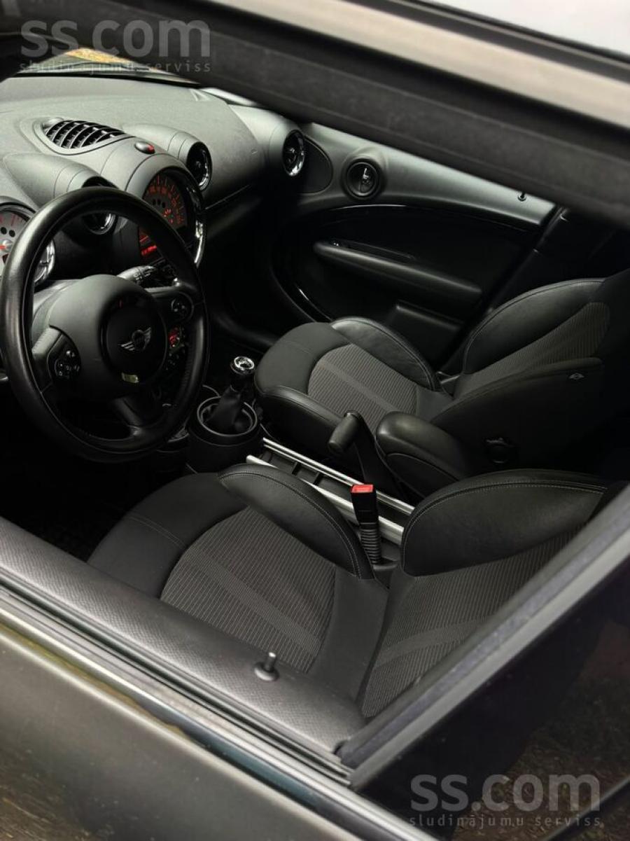 Pelēks MINI Countryman 2013 Rīga, ar dzinēja tilpumu 2.00 L un nobraukumu 213 tūkst. km par 7290 €, foto 9 vietnē AUTOMOTO.COM.LV