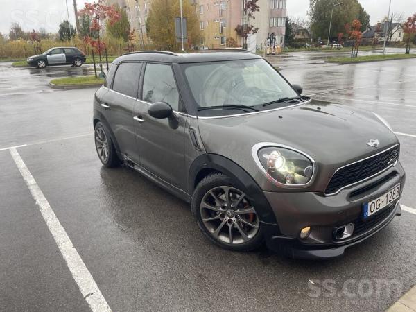 Pelēks MINI Countryman 2014 Jelgava, ar dzinēja tilpumu 2.00 L un nobraukumu 277 tūkst. km par 10999 €, foto 5 vietnē AUTOMOTO.COM.LV