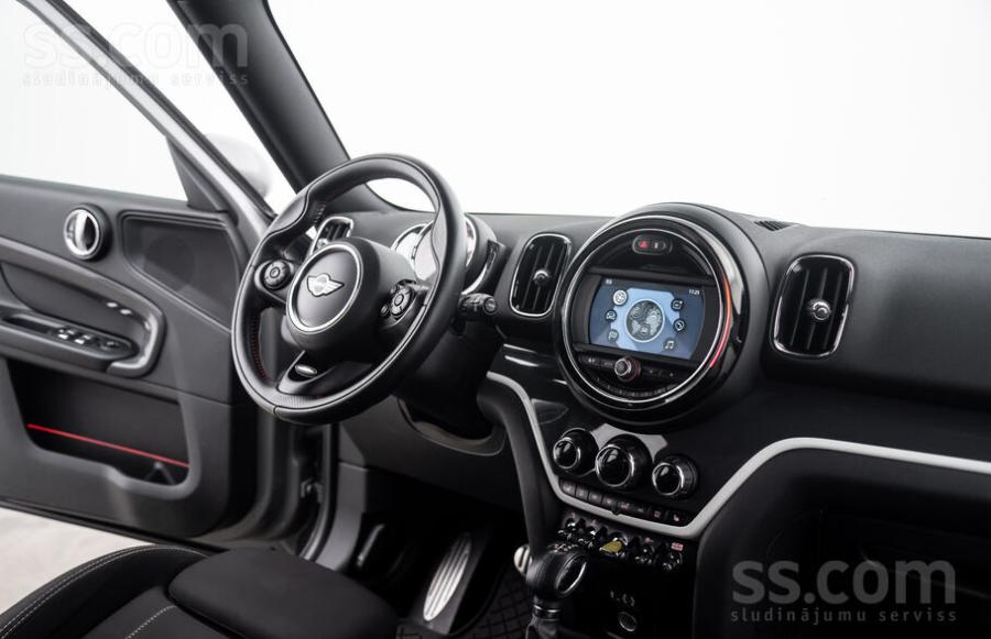 Pelēks MINI Countryman 2016 Tallina, ar dzinēja tilpumu 1.50 L un nobraukumu 107 tūkst. km par 13999 €, foto 12 vietnē AUTOMOTO.COM.LV