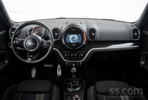 Pelēks MINI Countryman 2016 Tallina, ar dzinēja tilpumu 1.50 L un nobraukumu 107 tūkst. km par 13999 €, foto 13 vietnē AUTOMOTO.COM.LV