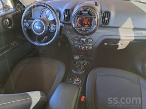 Grey MINI Countryman 2017 in Tukums, with an engine capacity of 1.50 L and mileage of 177 thousand km for 11300 €, photo 13 on AUTOMOTO.COM.LV