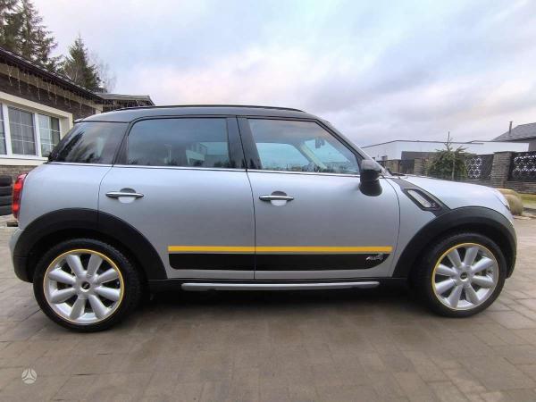 Grey MINI Countryman 2017 in Vilnius, with an engine capacity of 2.00 L and mileage of 102 thousand km for 13000 €, photo 9 on AUTOMOTO.COM.LV