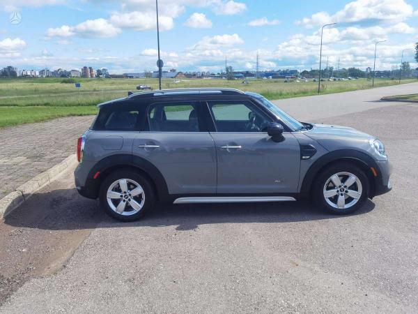 Grey MINI Countryman 2017 in Kaunas, with an engine capacity of 1.50 L and mileage of 153 thousand km for 9500 €, photo 5 on AUTOMOTO.COM.LV