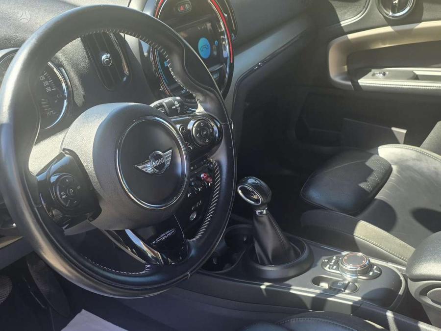 Pelēks MINI Countryman 2018 Klaipėda, ar dzinēja tilpumu 2.00 L un nobraukumu 82 tūkst. km par 16500 €, foto 8 vietnē AUTOMOTO.COM.LV
