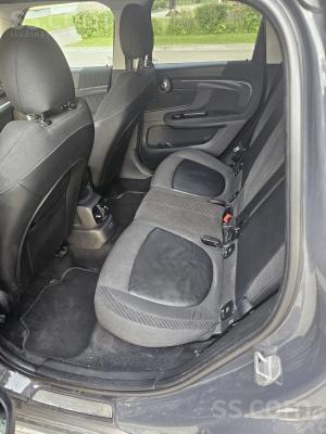 Pelēks MINI Countryman 2018 Krāslava, ar dzinēja tilpumu 2.00 L un nobraukumu 152 tūkst. km par 16700 €, foto 7 vietnē AUTOMOTO.COM.LV