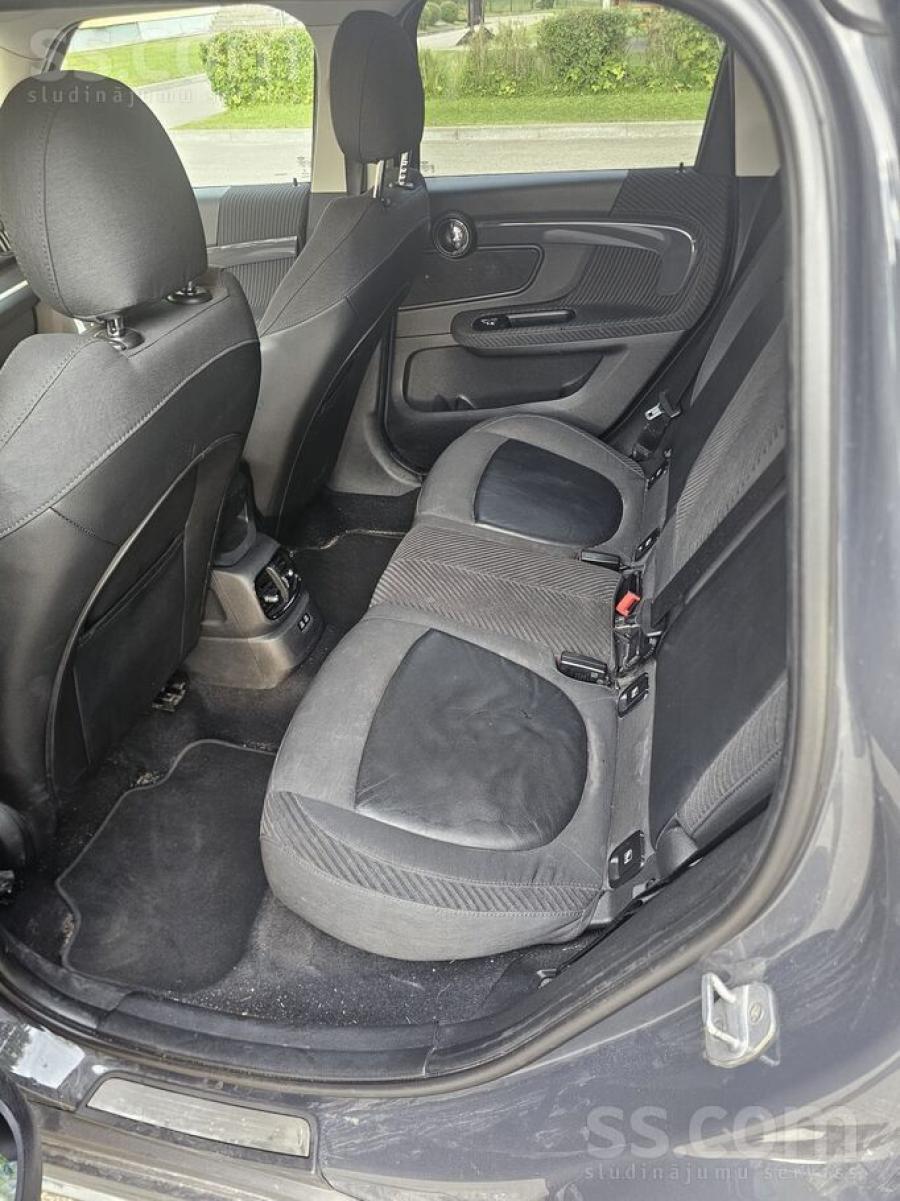 Pelēks MINI Countryman 2018 Krāslava, ar dzinēja tilpumu 2.00 L un nobraukumu 152 tūkst. km par 16700 €, foto 7 vietnē AUTOMOTO.COM.LV