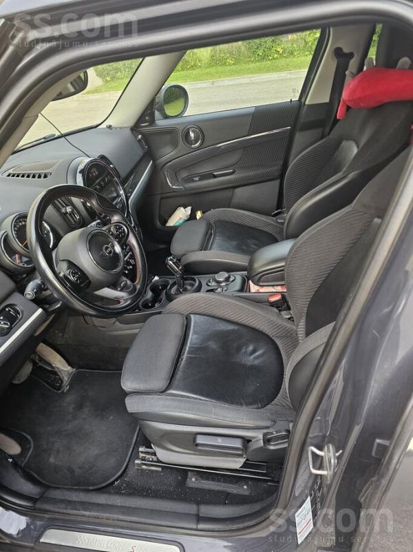 Pelēks MINI Countryman 2018 Krāslava, ar dzinēja tilpumu 2.00 L un nobraukumu 152 tūkst. km par 16700 €, foto 7 vietnē AUTOMOTO.COM.LV