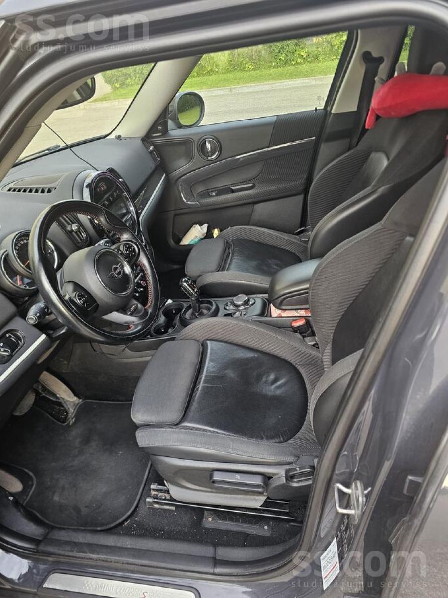 Pelēks MINI Countryman 2018 Krāslava, ar dzinēja tilpumu 2.00 L un nobraukumu 152 tūkst. km par 16700 €, foto 8 vietnē AUTOMOTO.COM.LV