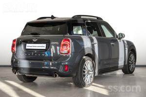 Grey MINI Countryman 2018 in Riga, with an engine capacity of 2.00 L and mileage of 153 thousand km for 15990 €, photo 5 on AUTOMOTO.COM.LV