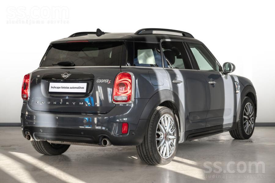Grey MINI Countryman 2018 in Riga, with an engine capacity of 2.00 L and mileage of 153 thousand km for 15990 €, photo 5 on AUTOMOTO.COM.LV