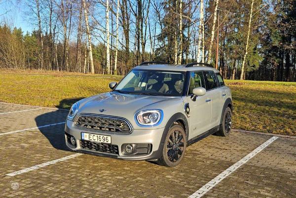 Pelēks MINI Countryman 2019 Viļņa, ar dzinēja tilpumu 1.50 L un nobraukumu 104 tūkst. km par 22000 €, foto 1 vietnē AUTOMOTO.COM.LV