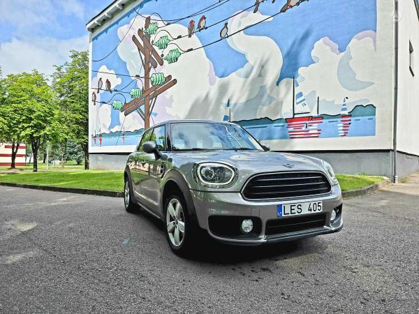 Grey MINI Countryman 2019 in Elektrenai, with an engine capacity of 1.50 L and mileage of 117 thousand km for 17499 €, photo 1 on AUTOMOTO.COM.LV