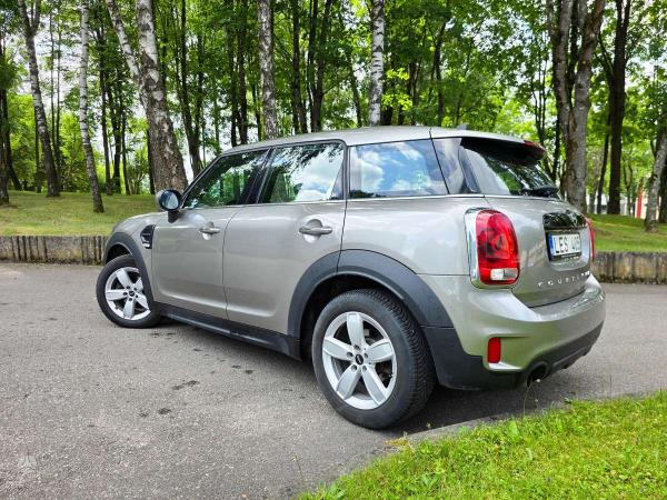 Grey MINI Countryman 2019 in Elektrenai, with an engine capacity of 1.50 L and mileage of 117 thousand km for 17499 €, photo 5 on AUTOMOTO.COM.LV