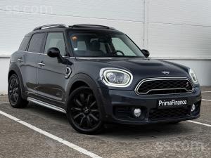 Grey MINI Countryman 2019 in Riga, with an engine capacity of 2.00 L and mileage of 0 thousand km for 18990 €, photo 4 on AUTOMOTO.COM.LV