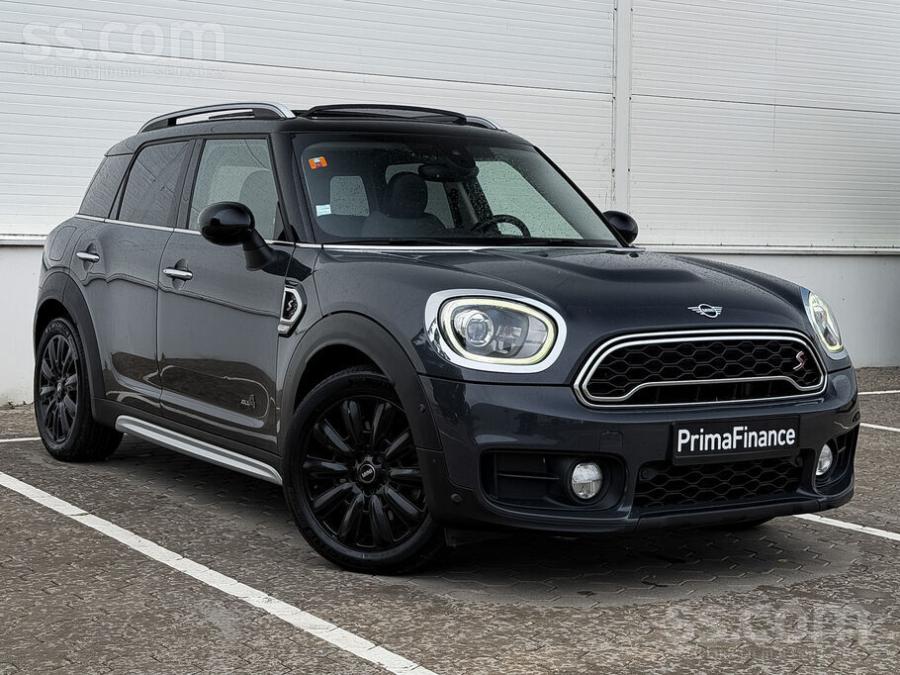 Grey MINI Countryman 2019 in Riga, with an engine capacity of 2.00 L and mileage of 0 thousand km for 18990 €, photo 4 on AUTOMOTO.COM.LV