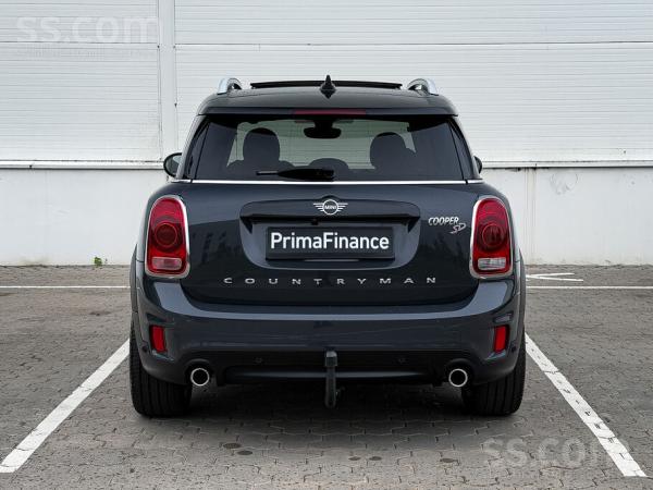 Grey MINI Countryman 2019 in Riga, with an engine capacity of 2.00 L and mileage of 0 thousand km for 18990 €, photo 7 on AUTOMOTO.COM.LV