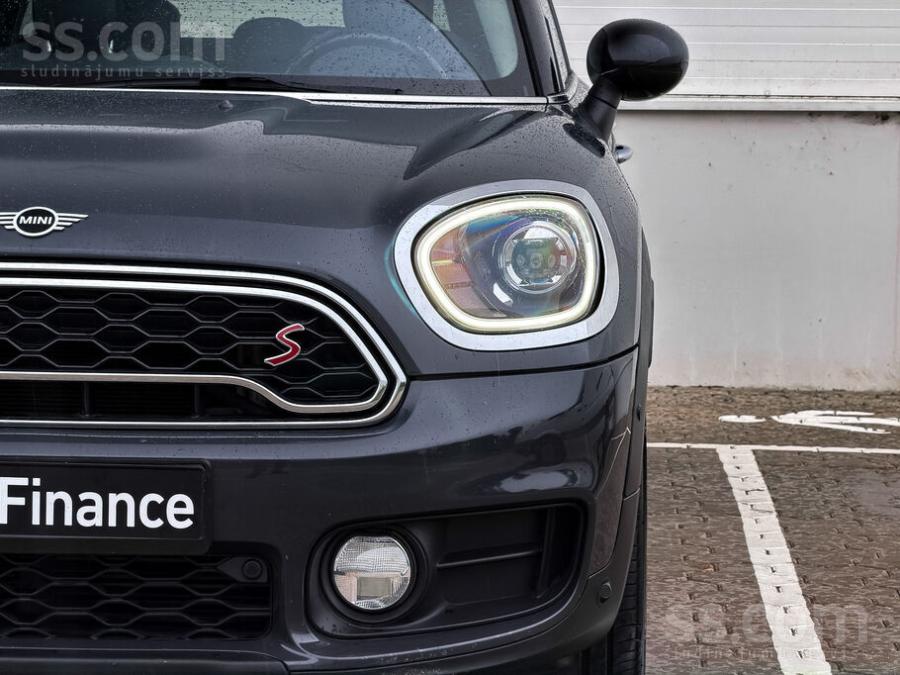 Grey MINI Countryman 2019 in Riga, with an engine capacity of 2.00 L and mileage of 0 thousand km for 18990 €, photo 13 on AUTOMOTO.COM.LV