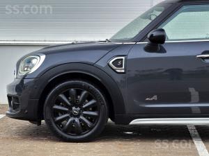 Grey MINI Countryman 2019 in Riga, with an engine capacity of 2.00 L and mileage of 0 thousand km for 18990 €, photo 16 on AUTOMOTO.COM.LV