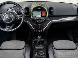 Grey MINI Countryman 2019 in Riga, with an engine capacity of 2.00 L and mileage of 0 thousand km for 18990 €, photo 24 on AUTOMOTO.COM.LV