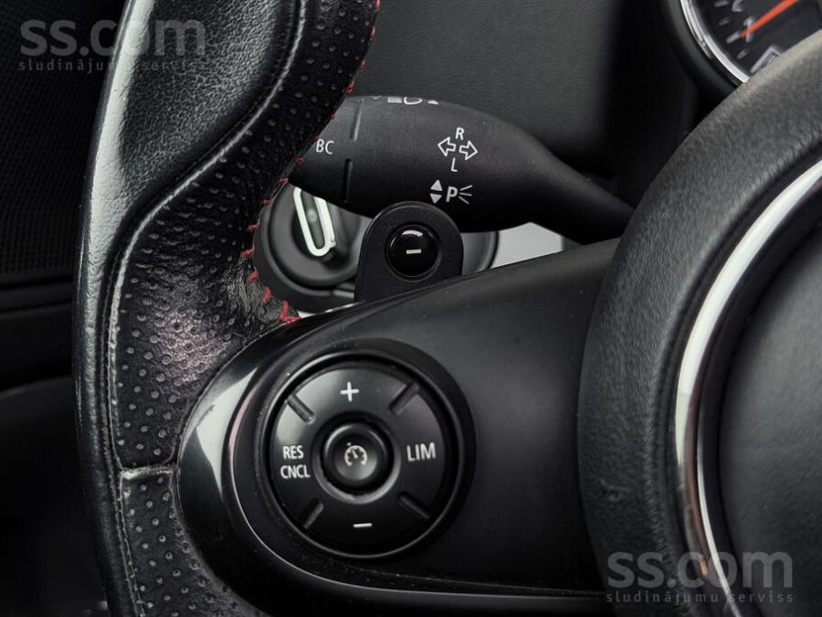 Grey MINI Countryman 2019 in Riga, with an engine capacity of 2.00 L and mileage of 0 thousand km for 18990 €, photo 27 on AUTOMOTO.COM.LV