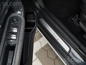 Grey MINI Countryman 2019 in Riga, with an engine capacity of 2.00 L and mileage of 0 thousand km for 18990 €, photo 34 on AUTOMOTO.COM.LV