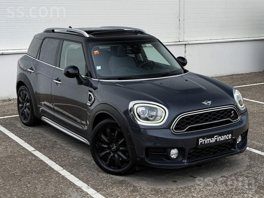 Grey MINI Countryman 2019 in Riga, with an engine capacity of 2.00 L and mileage of 0 thousand km for 18990 €, photo 36 on AUTOMOTO.COM.LV