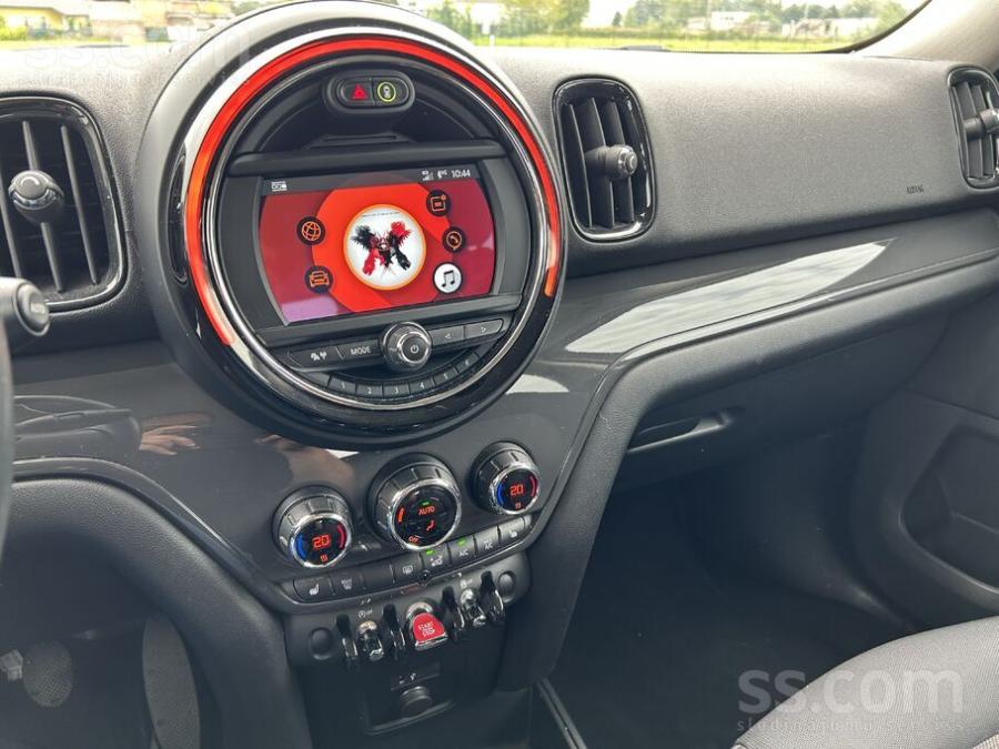Pelēks MINI Countryman 2019 Rīga, ar dzinēja tilpumu 1.50 L un nobraukumu 99 tūkst. km par 13500 €, foto 10 vietnē AUTOMOTO.COM.LV